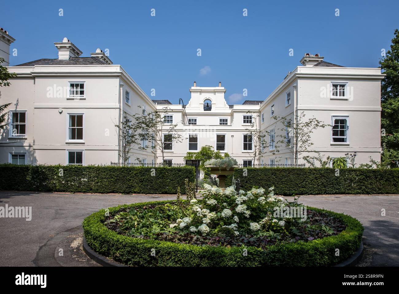 Historic manor wedding london hi-res stock photography and images - Alamy