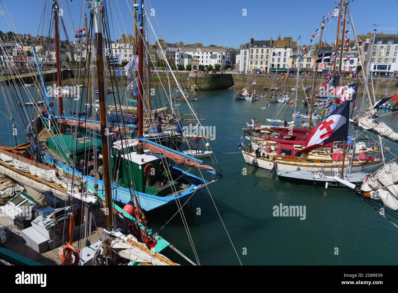 France, Brittany region, Finistère department, Douarnenez, Fêtes ...