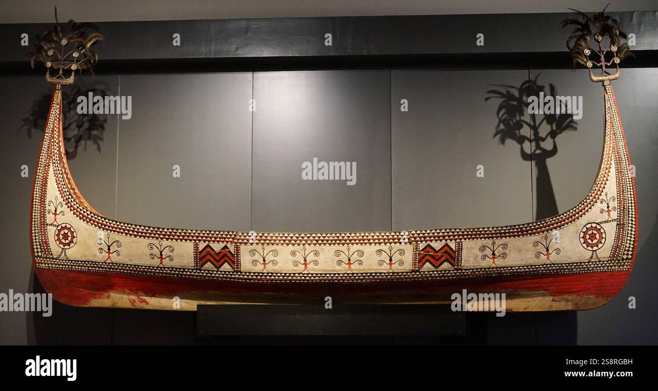 Painted wooden canoe from Taiwan. Dated 20th Century Stock Photo - Alamy