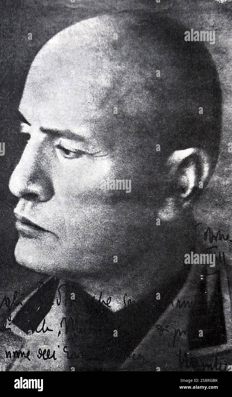 Benito mussolini 1883 1945 hi-res stock photography and images - Alamy