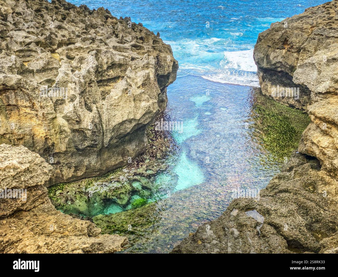 Angel Billabong in Nusa Penida, Indonesia Stock Photo - Alamy