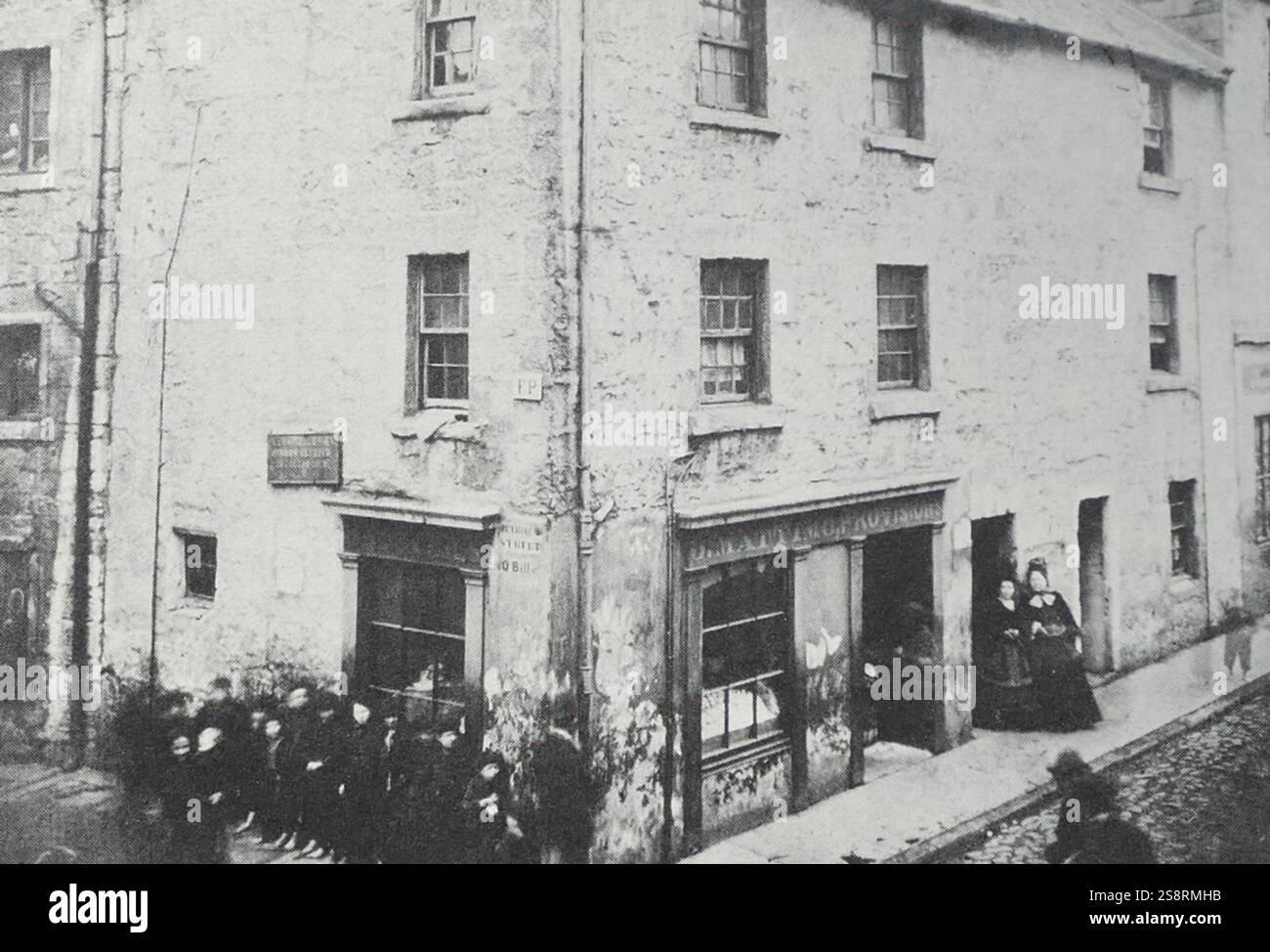 Photograph of the birthplace of Allan Pinkerton (1819-1884) a Scottish ...
