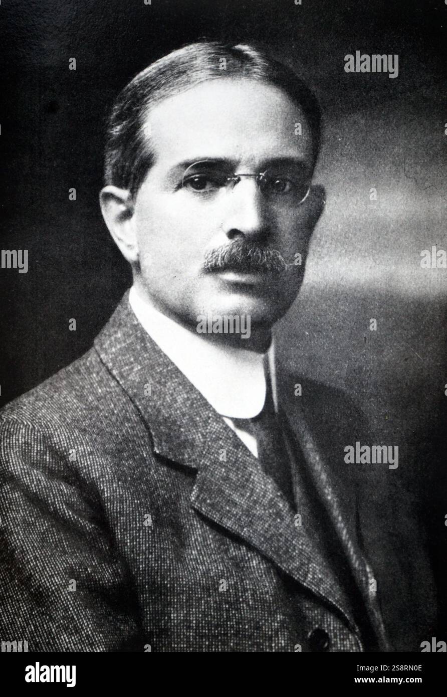 Photographic portrait of Theodore William Richards (1868-1928) the ...