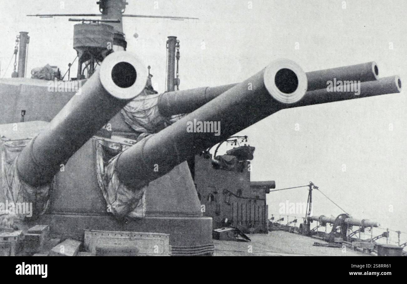 Royal navy light cruiser hms ajax hi-res stock photography and images ...