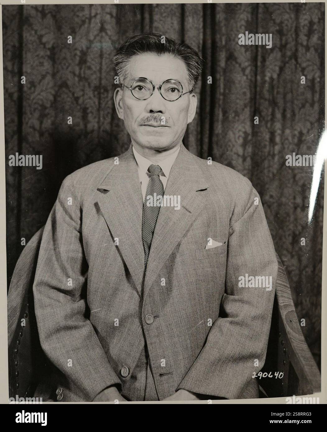 Toshio shiratori hi-res stock photography and images - Alamy