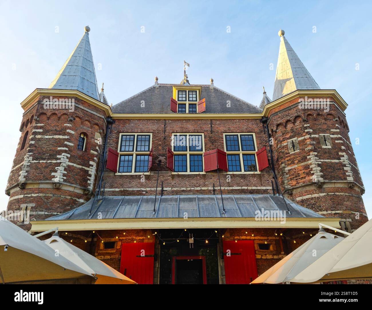 The Waag ("weigh house") in Nieuwmarkt square, Amsterdam, The ...