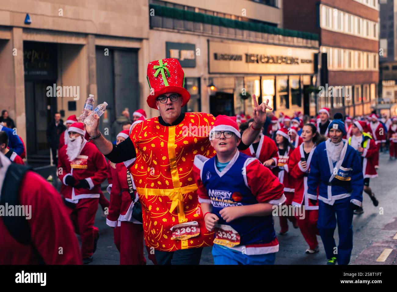 Santa fun run liverpool hi-res stock photography and images - Alamy