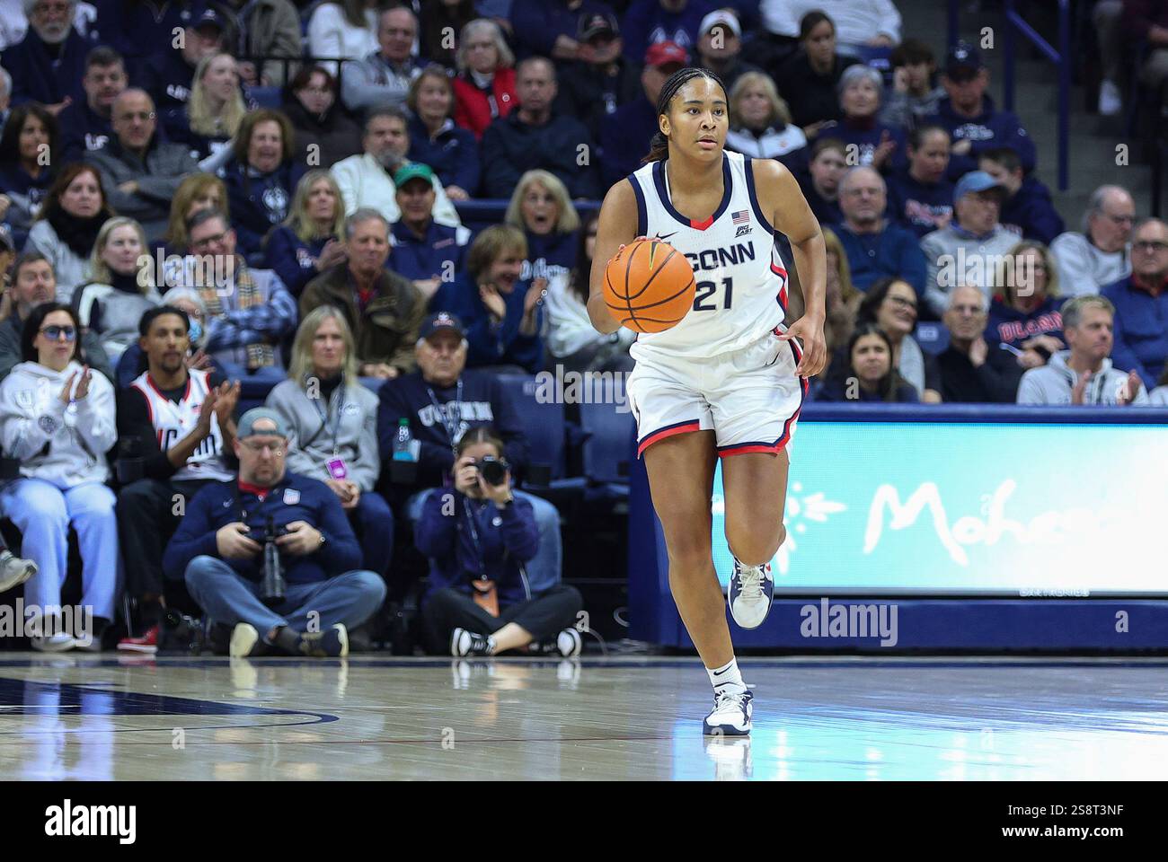 STORRS, CT - JANUARY 22: UConn Huskies forward Sarah Strong (21 ...
