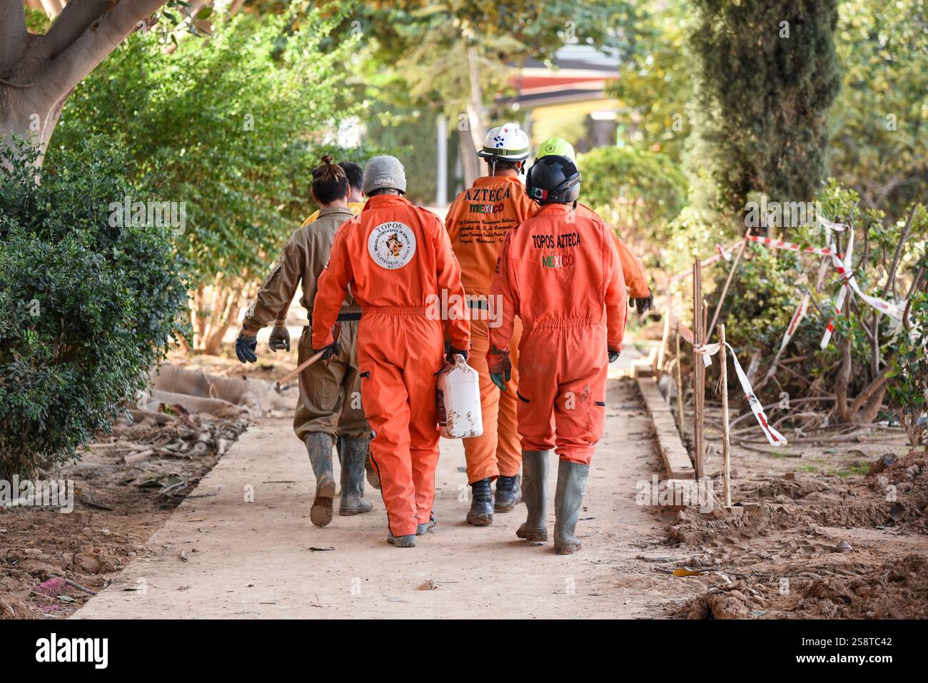Brigada Topos Tlatelolco.First aid support and rescue team in calamity ...