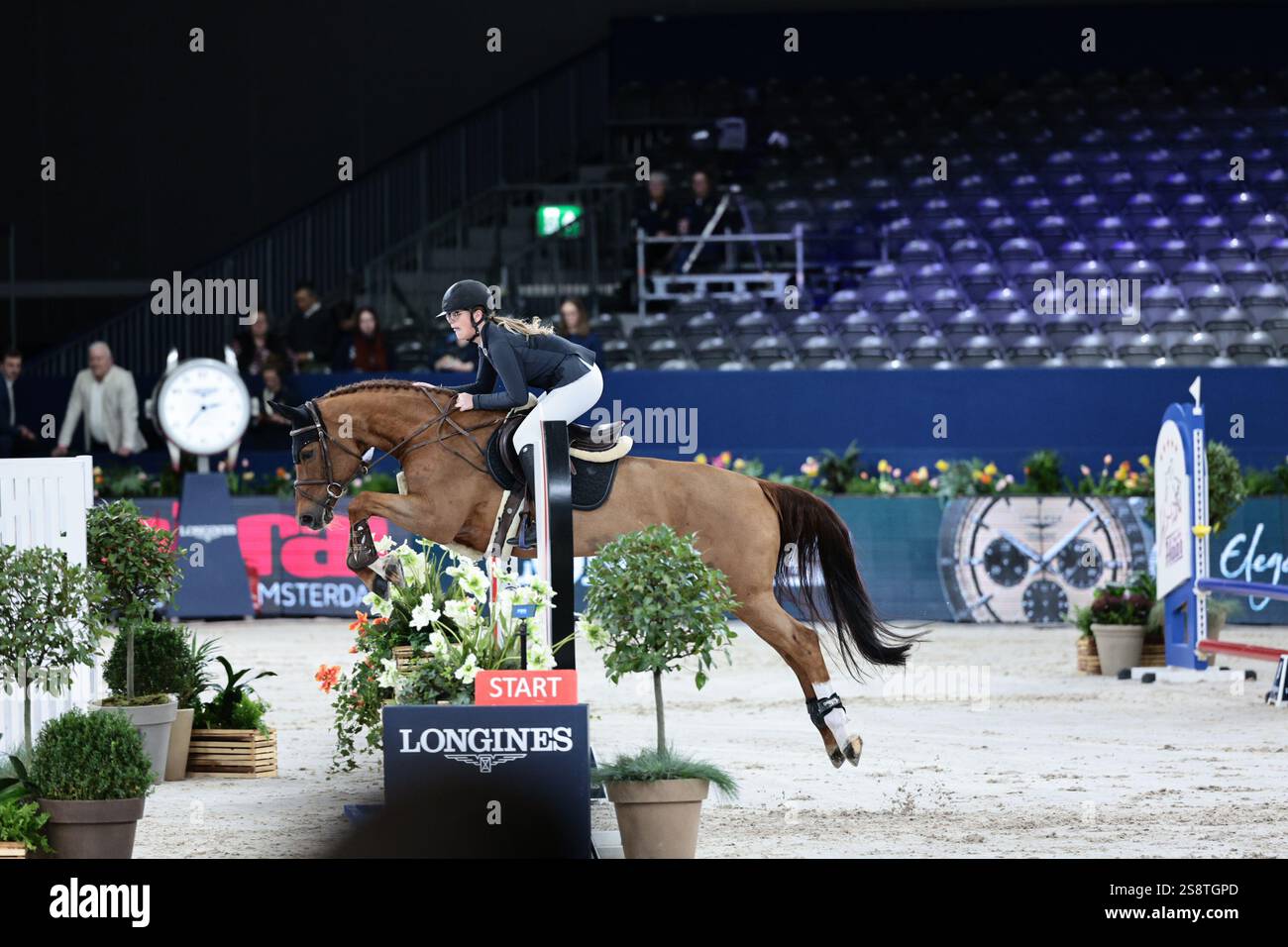 Babette Hanse with Hillary vd brouwershoeve during the Aeres MBO ...