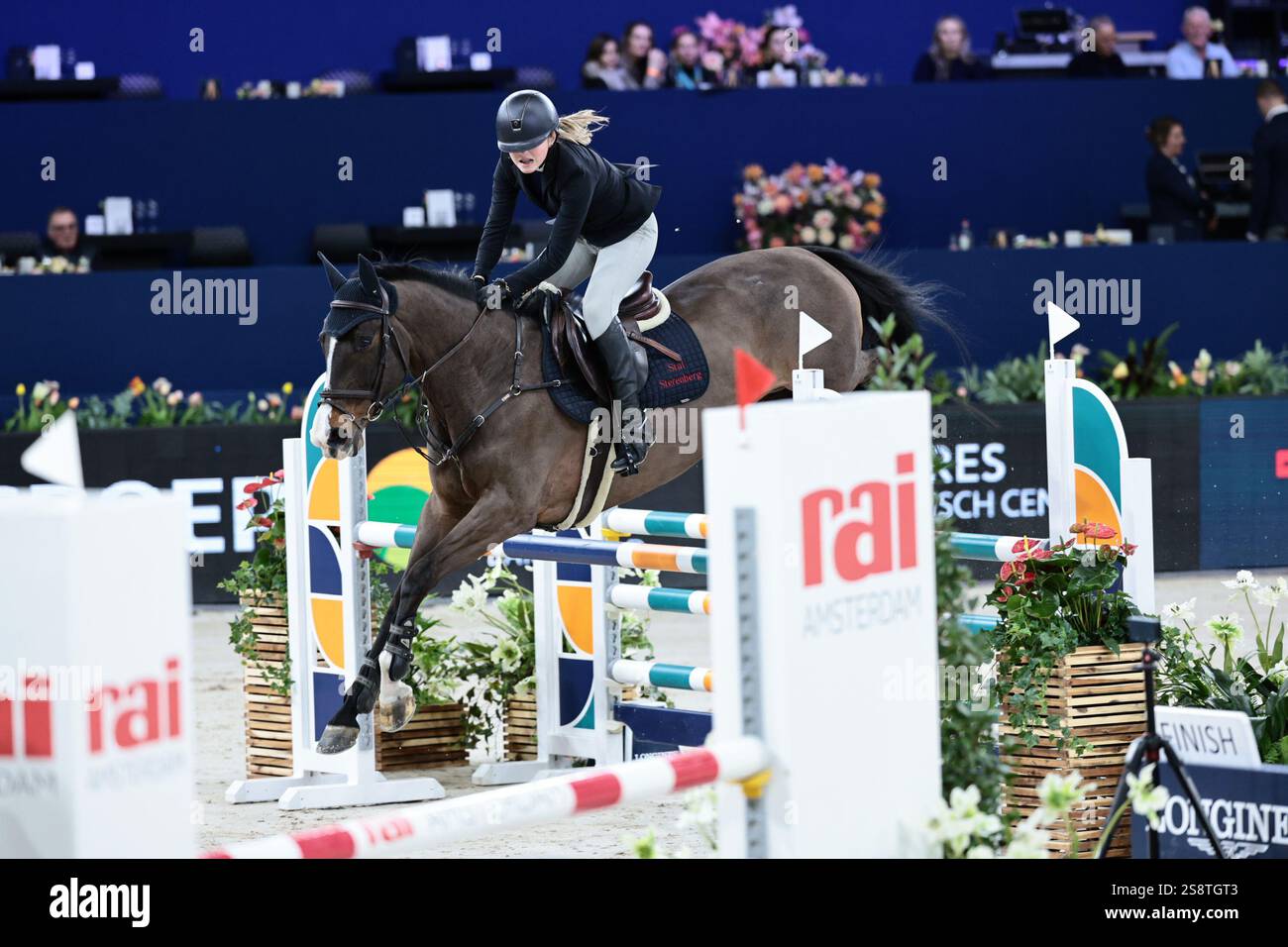 Mirre Sterenberg with Ivy's Hope during the Aeres MBO Barneveld Prize 1 ...