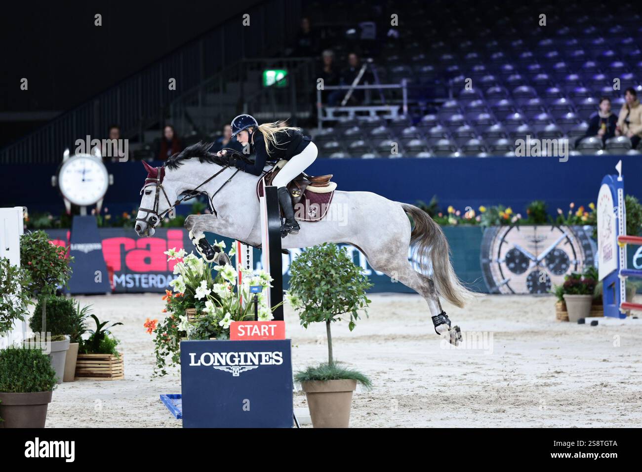 Mienie Vos with Hastkullens Fantazie during the Aeres MBO Barneveld ...
