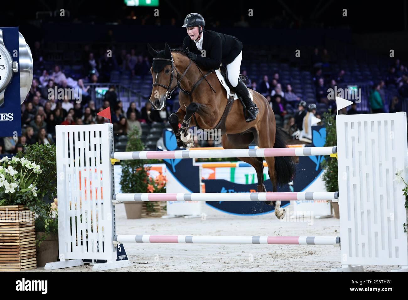 Enrico van Manen of the Netherlands with Larsson during the Anemone ...