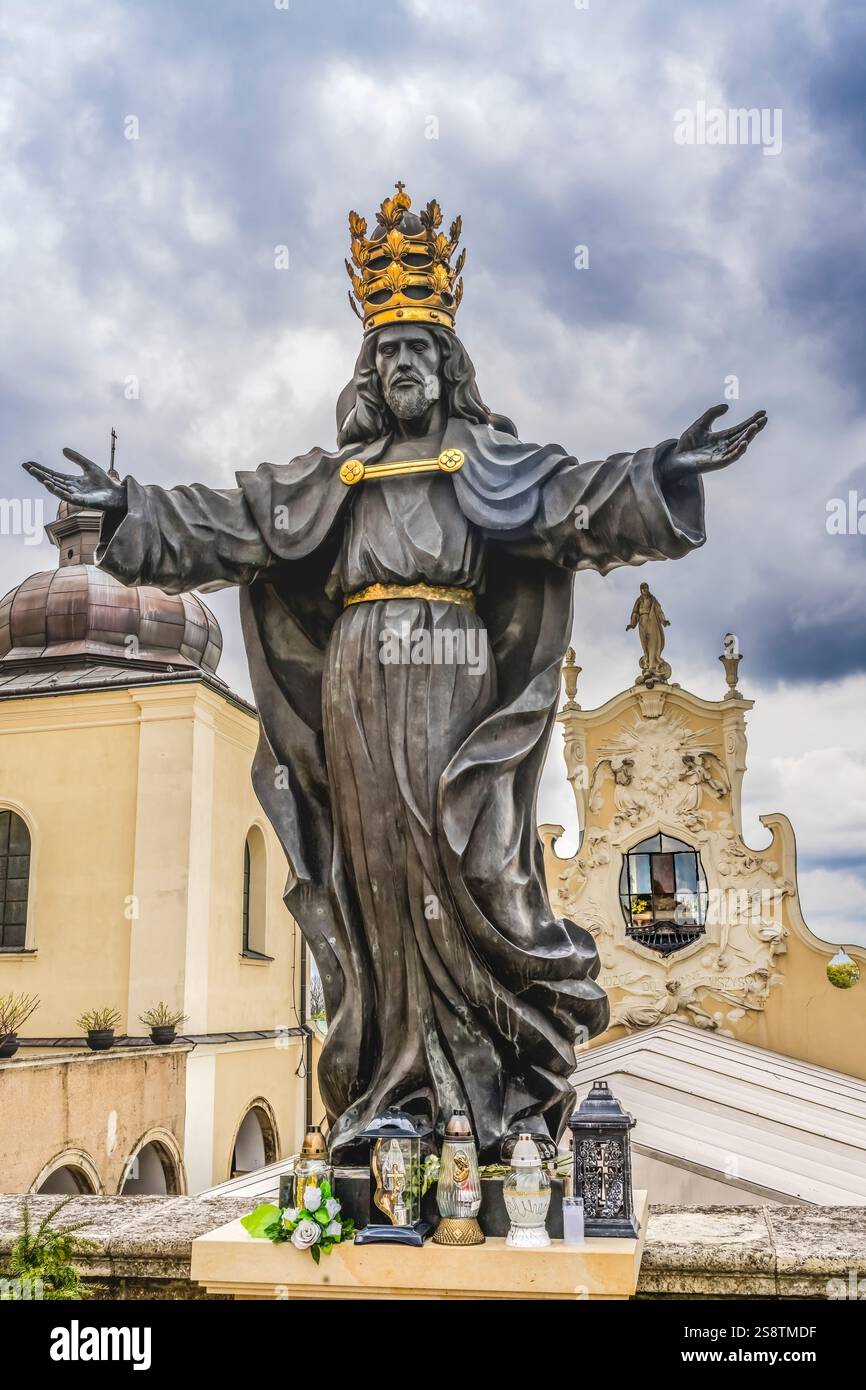 Christ the King black statue, Jasna Gora Monastery, Black Madonna home ...