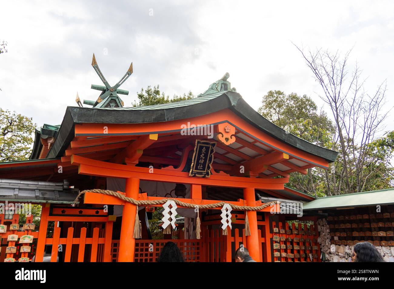 the Fushimi Inari temple grounds Stock Photo - Alamy