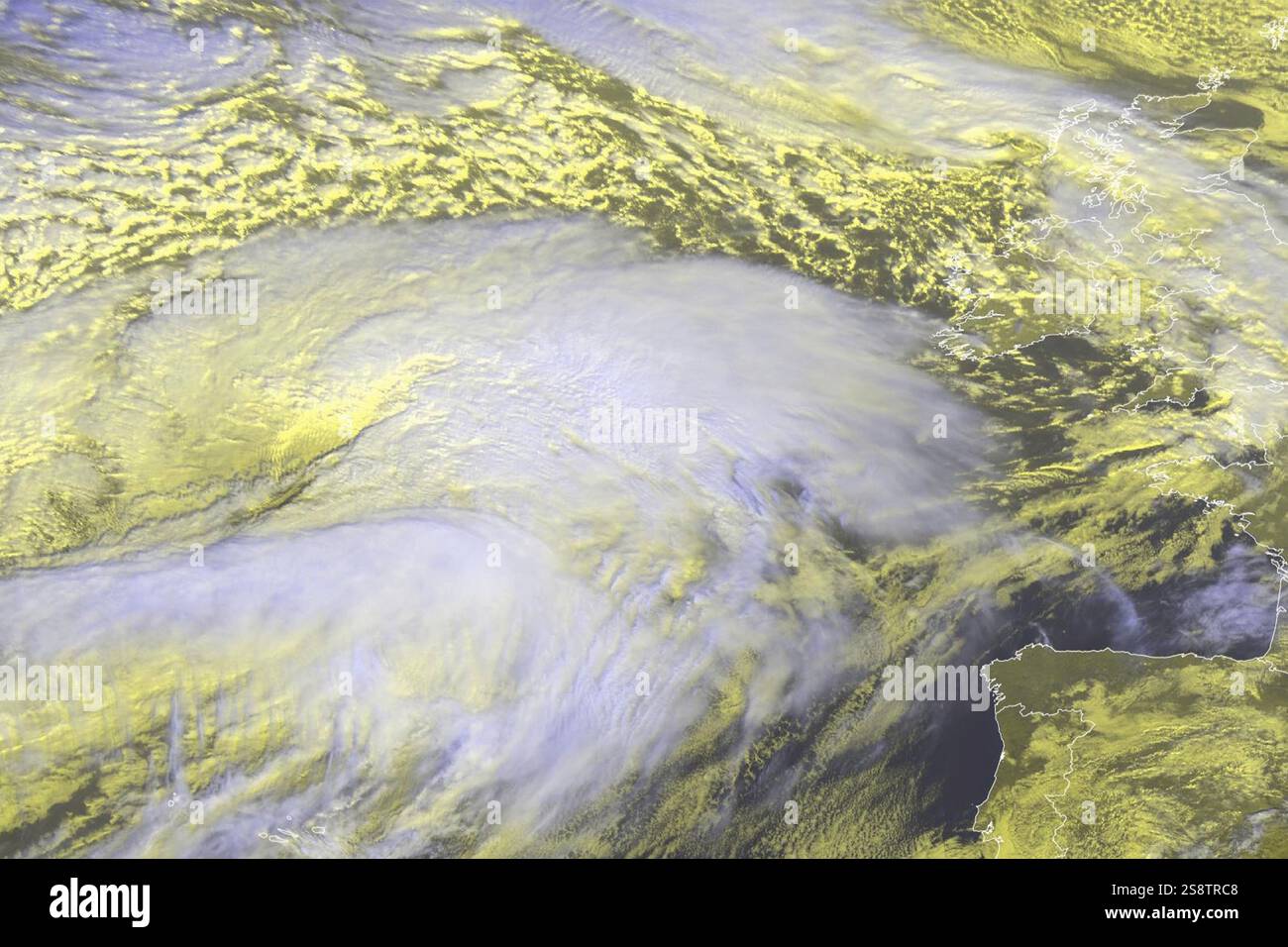Weather map. Notices. Rain. Torrential rain due to an electrical storm ...