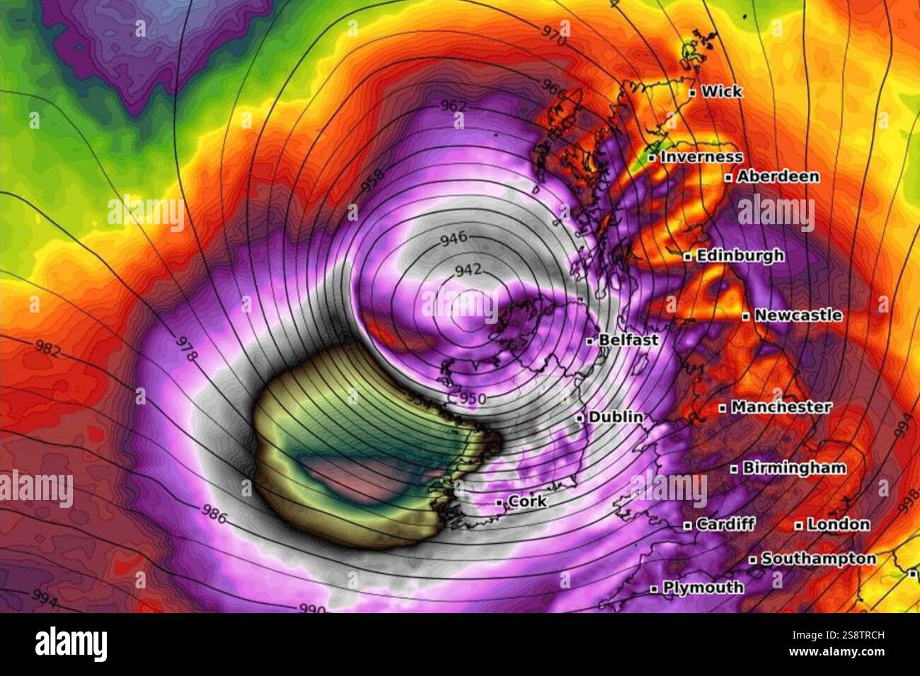 Weather map. Notices. Rain. Torrential rain due to an electrical storm ...