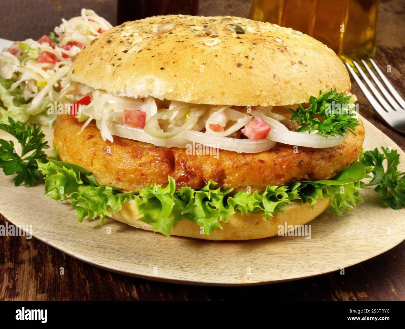 Falafel pita bread roll hi-res stock photography and images - Alamy