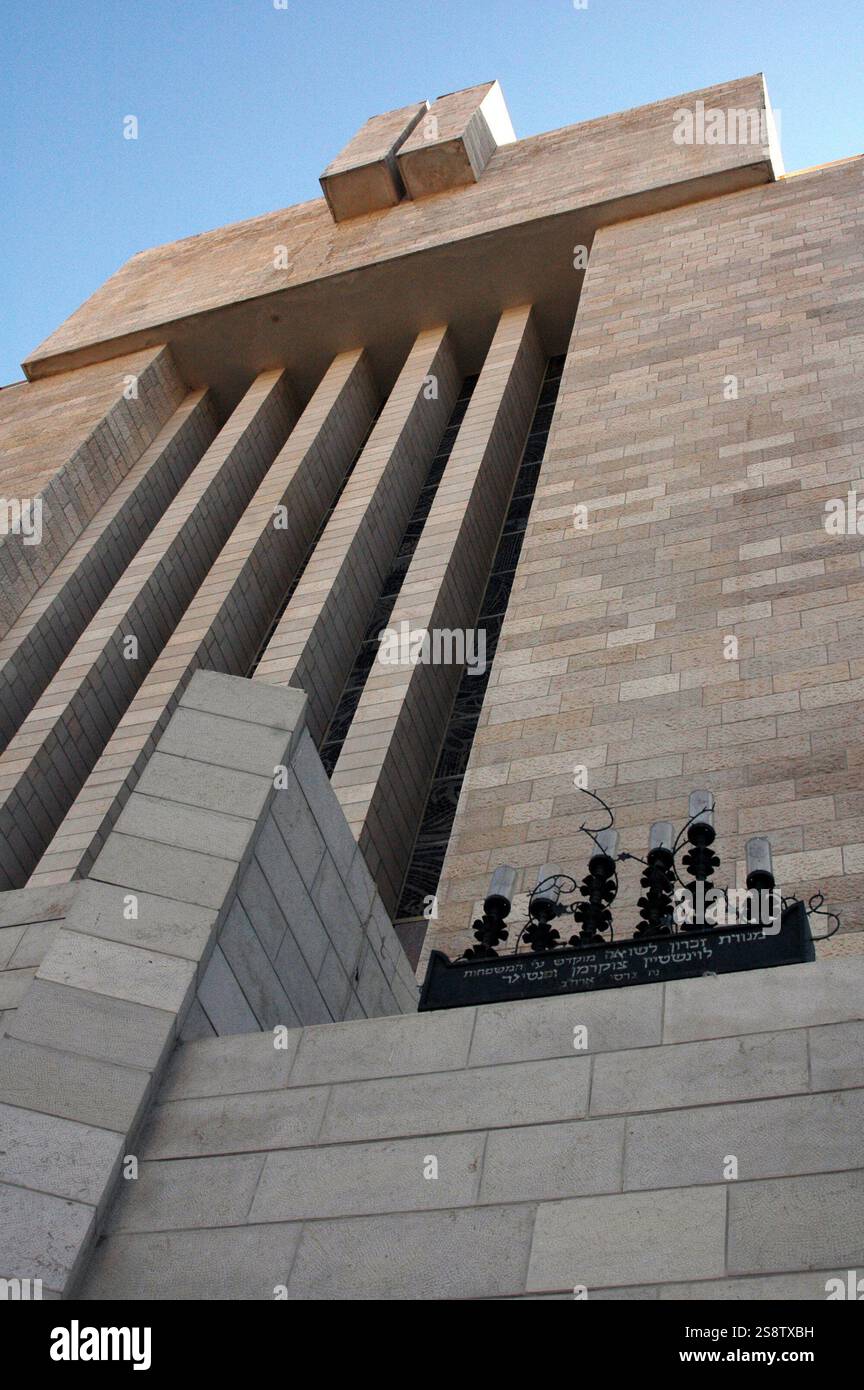 ISRAEL JERUSLAME. The Jerusalem Great Synagogue Sept. 4, 2007 (Photo by ...