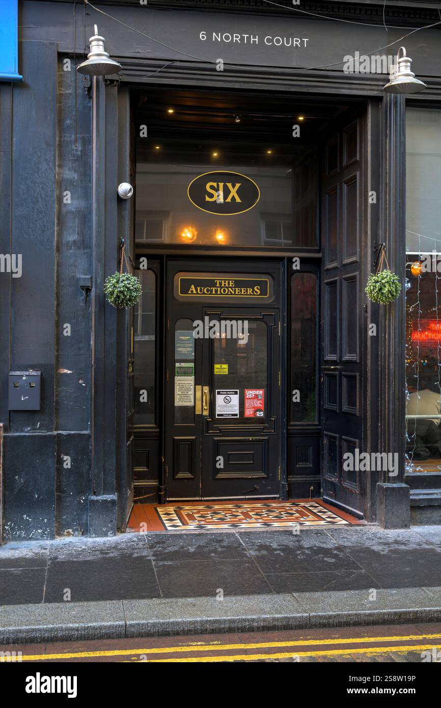 The Auctioneers pub, North Court, Glasgow, Scotland, UK Stock Photo - Alamy