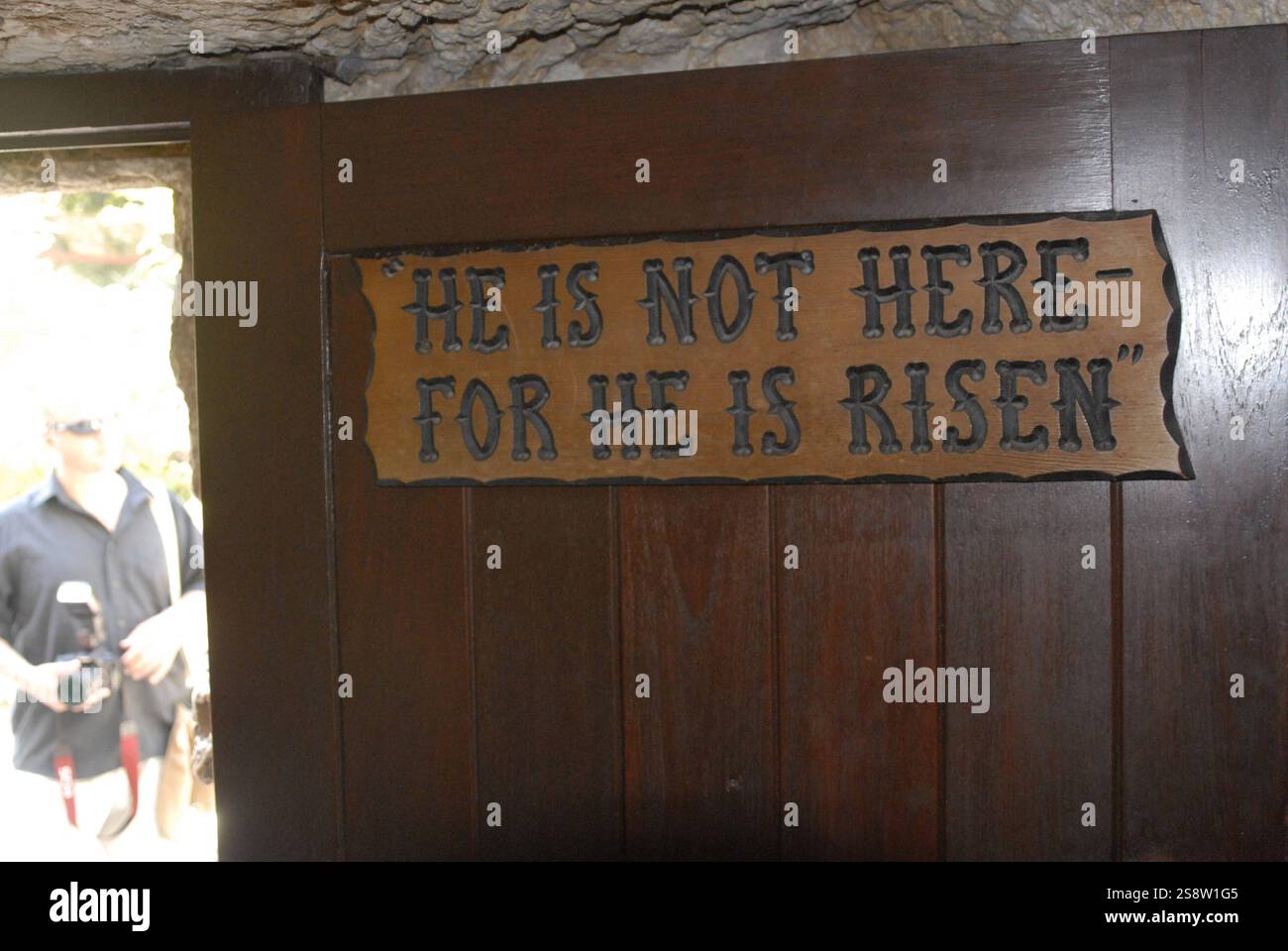 Garden tom beleave to be jesus was crucified and buried outside ...