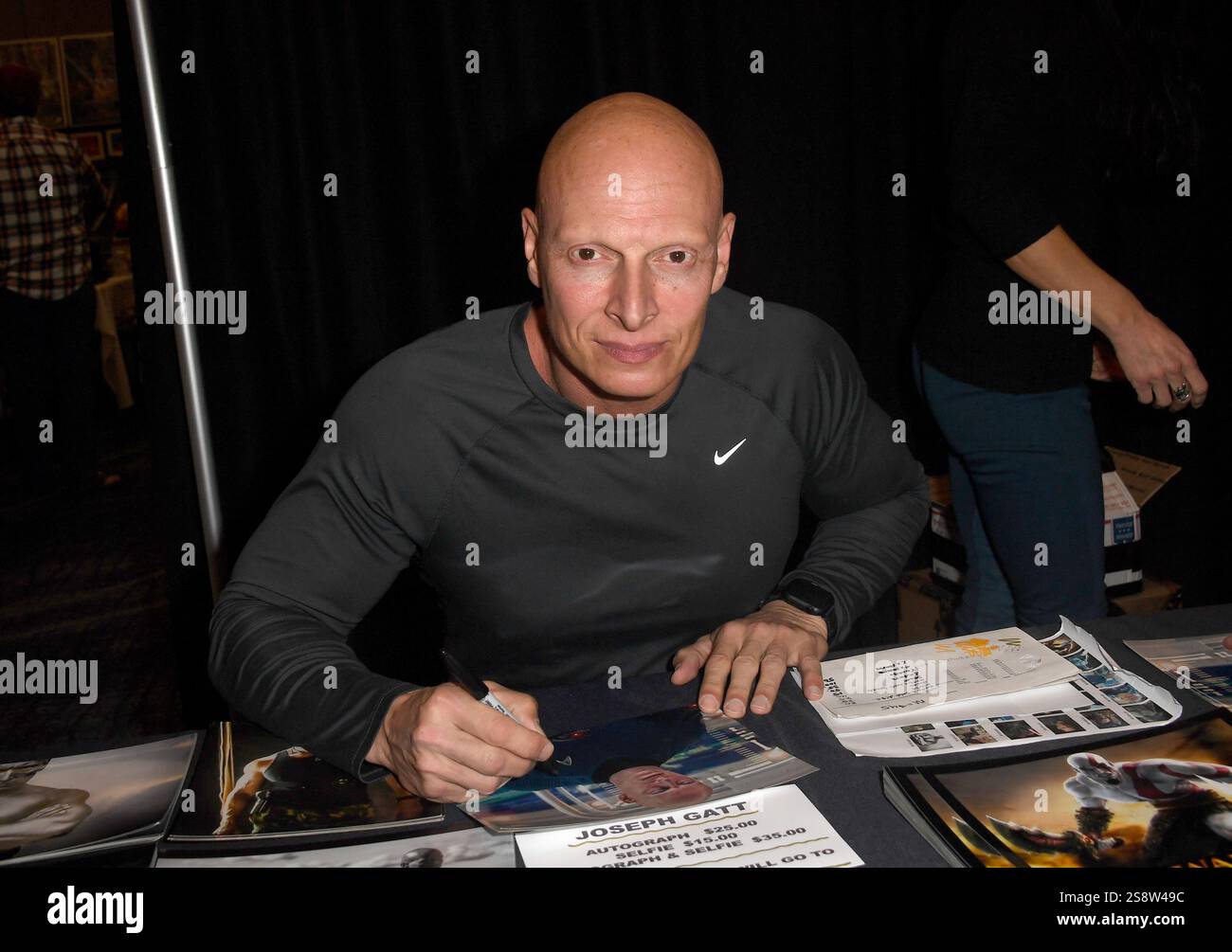Actor Joseph Gatt from "Star Trek Into Darkness" signs autographs at ...