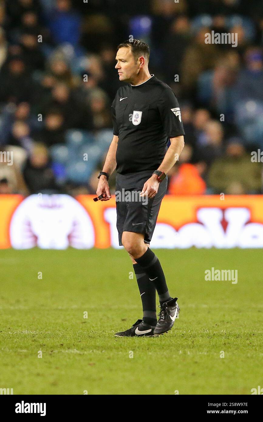 Hillsborough Stadium, Sheffield, England - 22nd January 2025 Referee ...