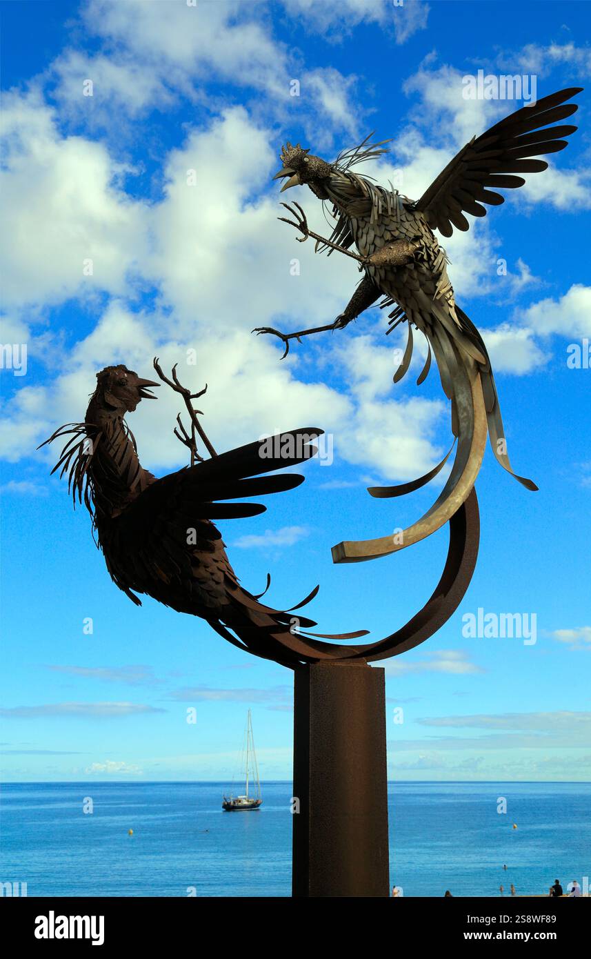 Fighting cockerels statue art installation, Puerto del Rosario ...