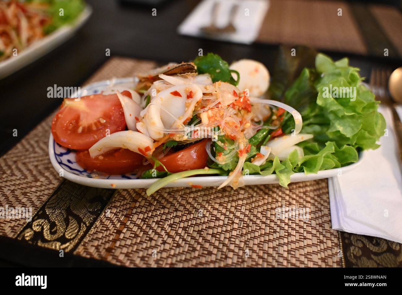 Bong Thai restaurant brings athentic Thai food to the UK cooked by real ...