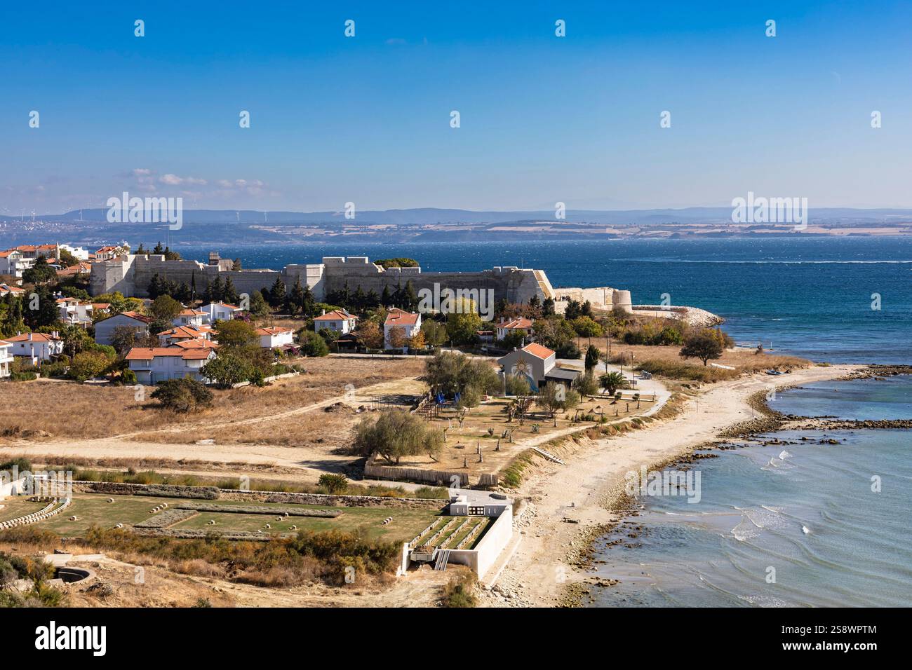 Tip of Gelibolu (Gallipoli) peninsula, Seddulbahir(Sedd el Bahr), Eng ...