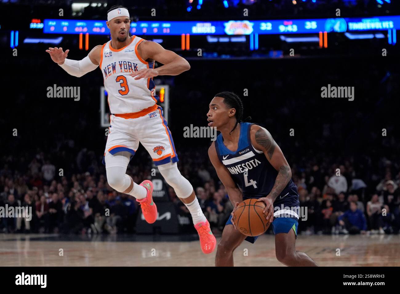 New York Knicks' Josh Hart (3) defends Minnesota Timberwolves' Rob ...