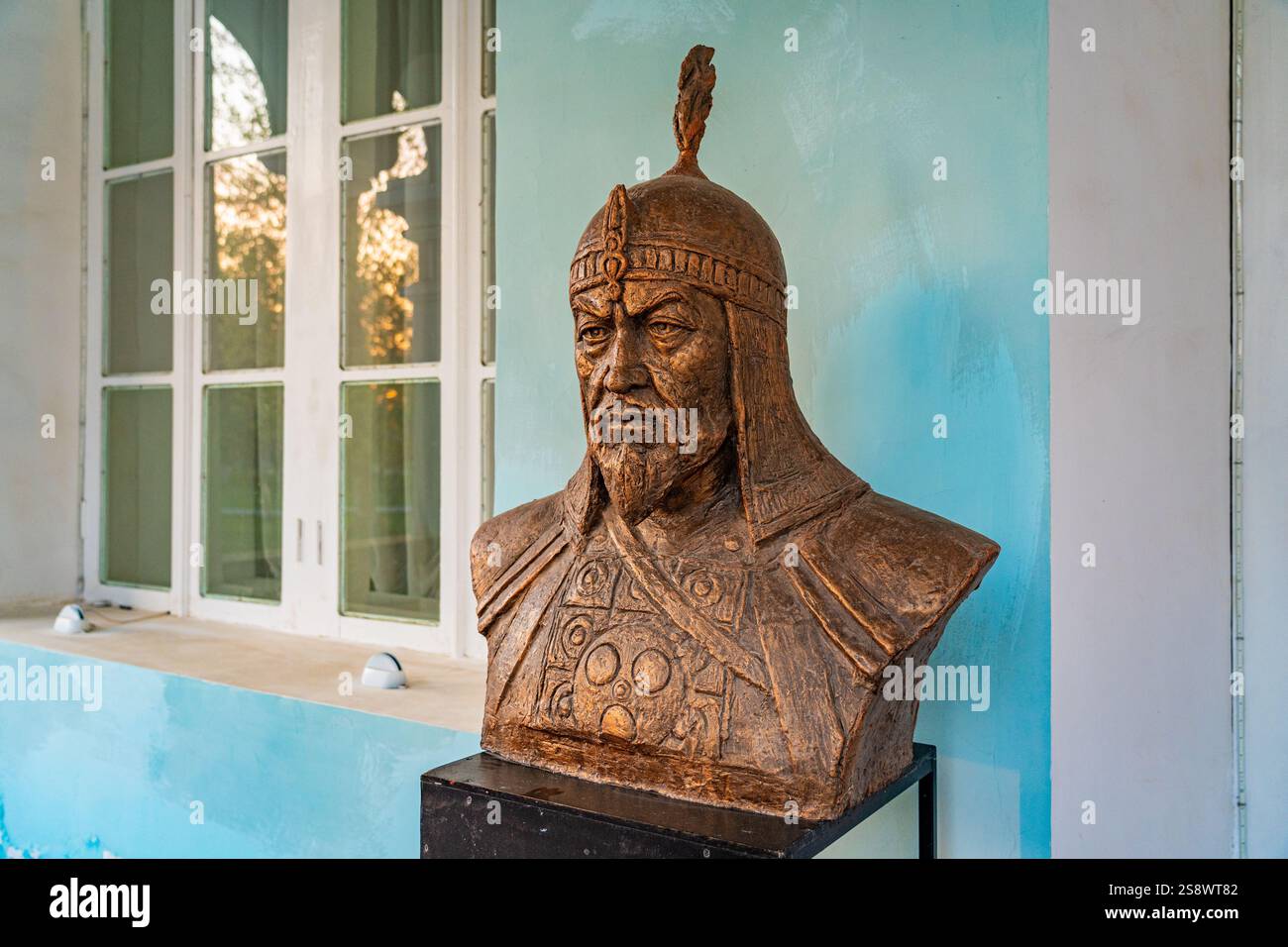 Bust of Amir Timur in the Alisher Navoi Park in Samarkand, Uzbekistan ...