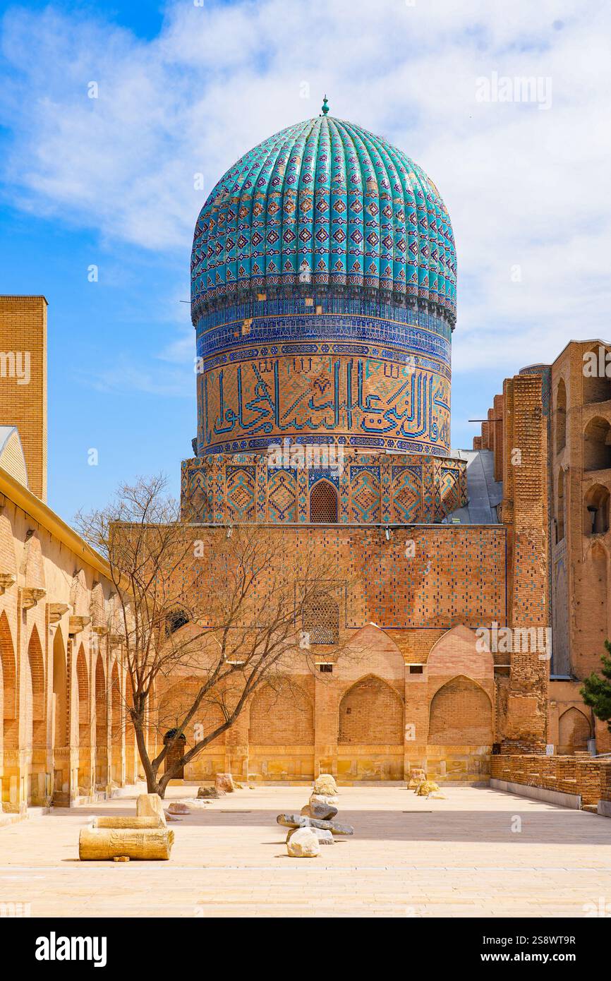 Bibi-Khanym Mosque in Samarkand, Uzbekistan, Central Asia - Built in ...