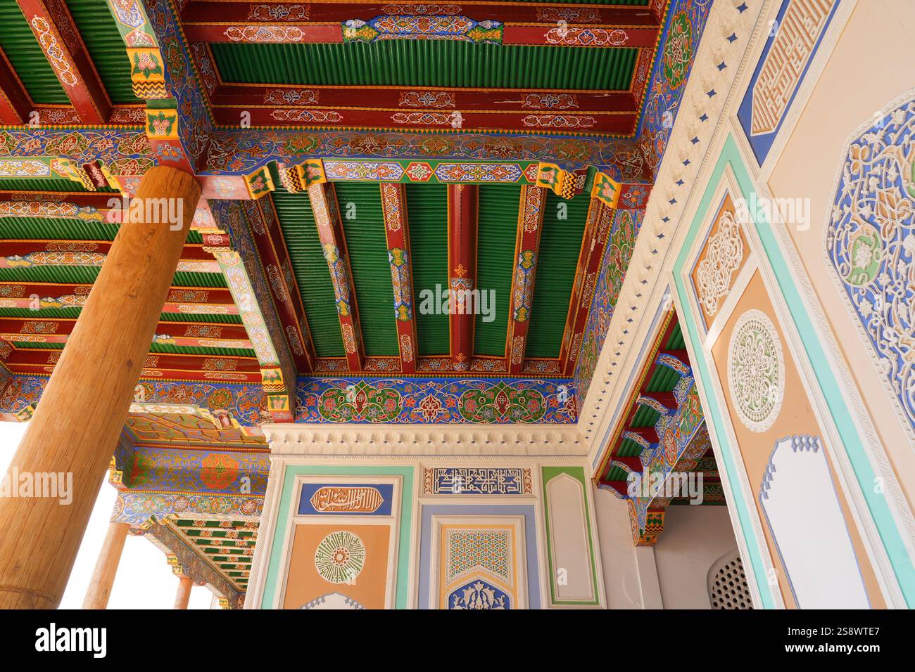 Ornate ceiling of the Hazrat Khizr Mosque next to the Mausoleum of ...