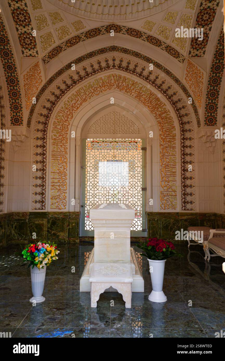 Tomb of Islam Karimov inside his mausoleum in the Hazrat Khizr Mosque ...