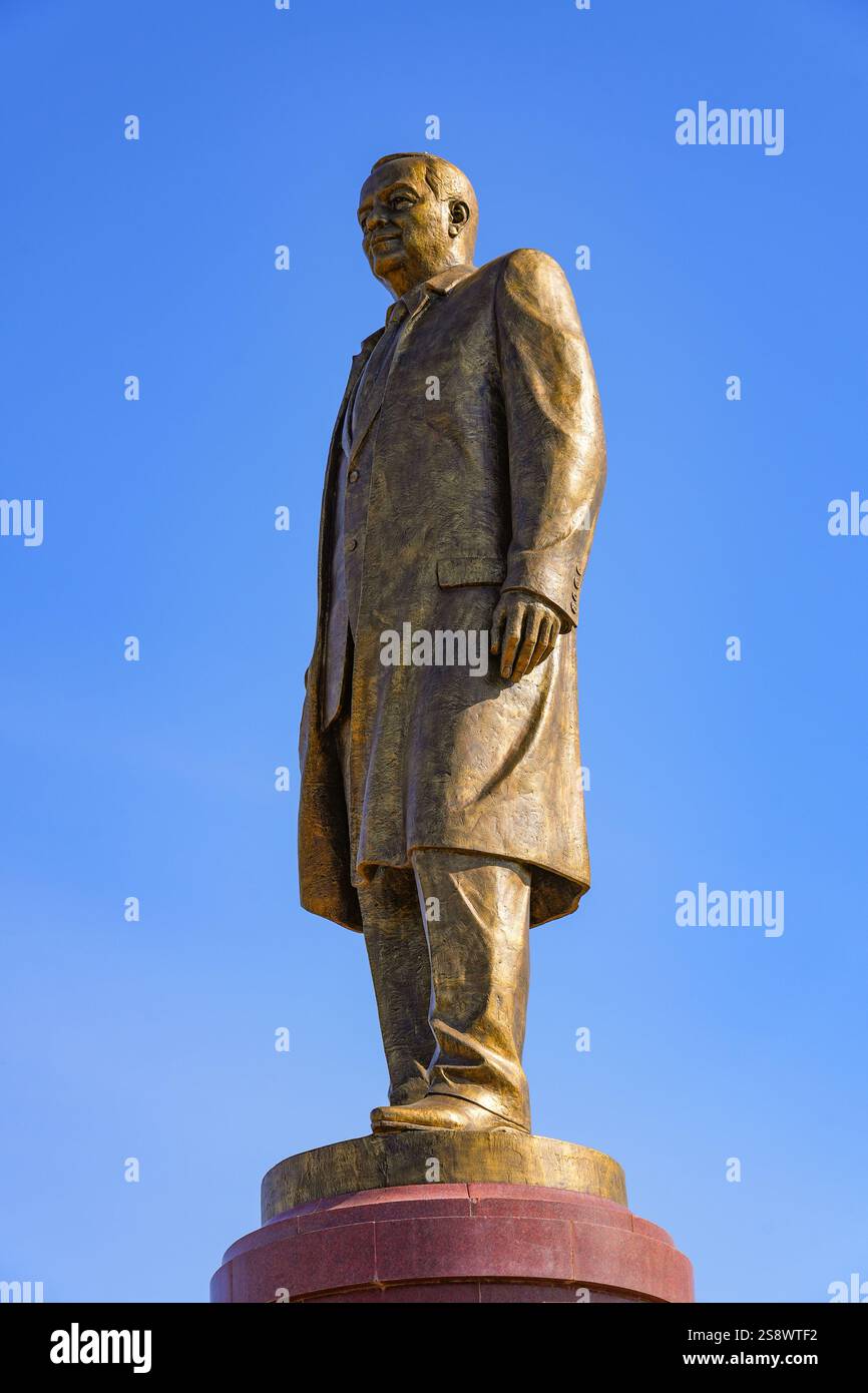 Statue of Islam Karimov, the former president of the Uzbek Soviet ...