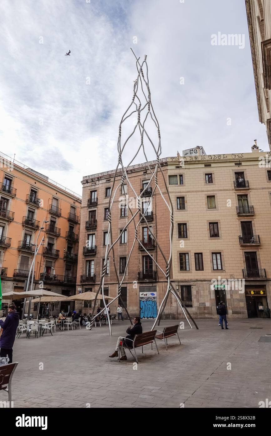 Monument als Castellers, a sculpture depicts the traditional Catalan ...