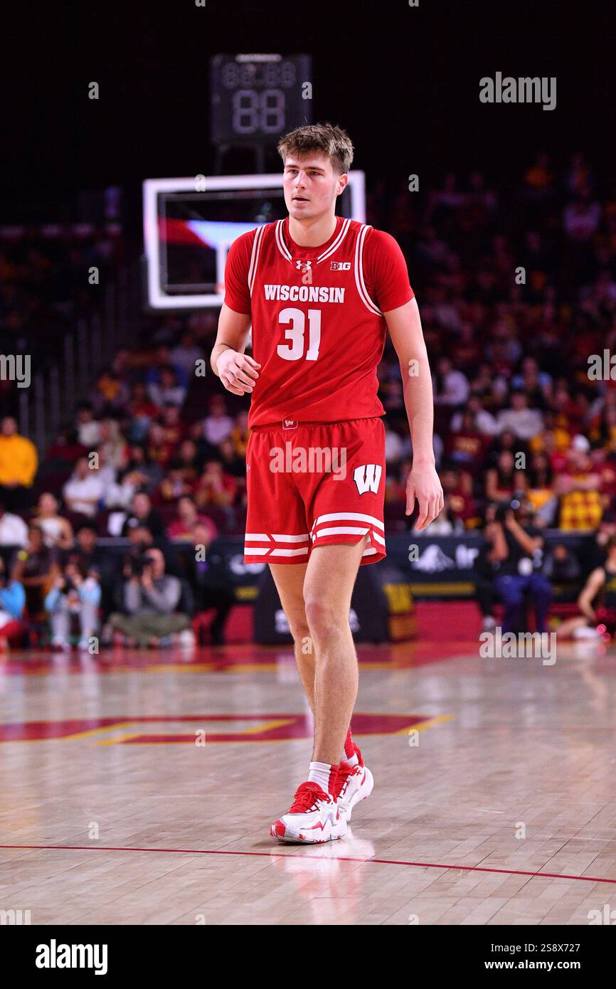 LOS ANGELES, CA - JANUARY 18: Wisconsin Badgers forward Nolan Winter ...
