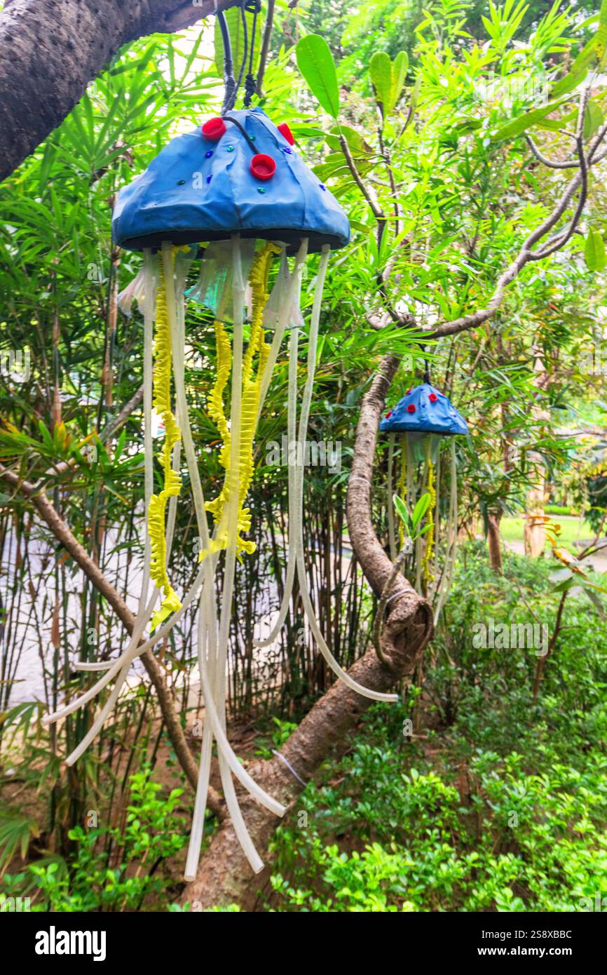 Squid like art form using recycled materials by Filipino artist Leeroy ...