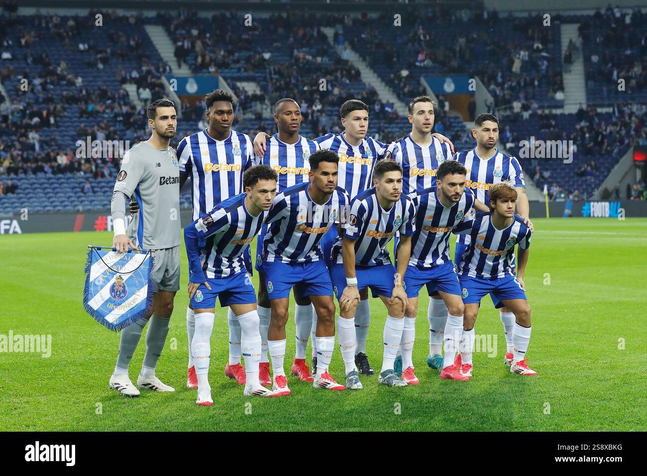 Porto, Portugal. 23rd Jan, 2025. FC Porto team group line-up (Porto ...
