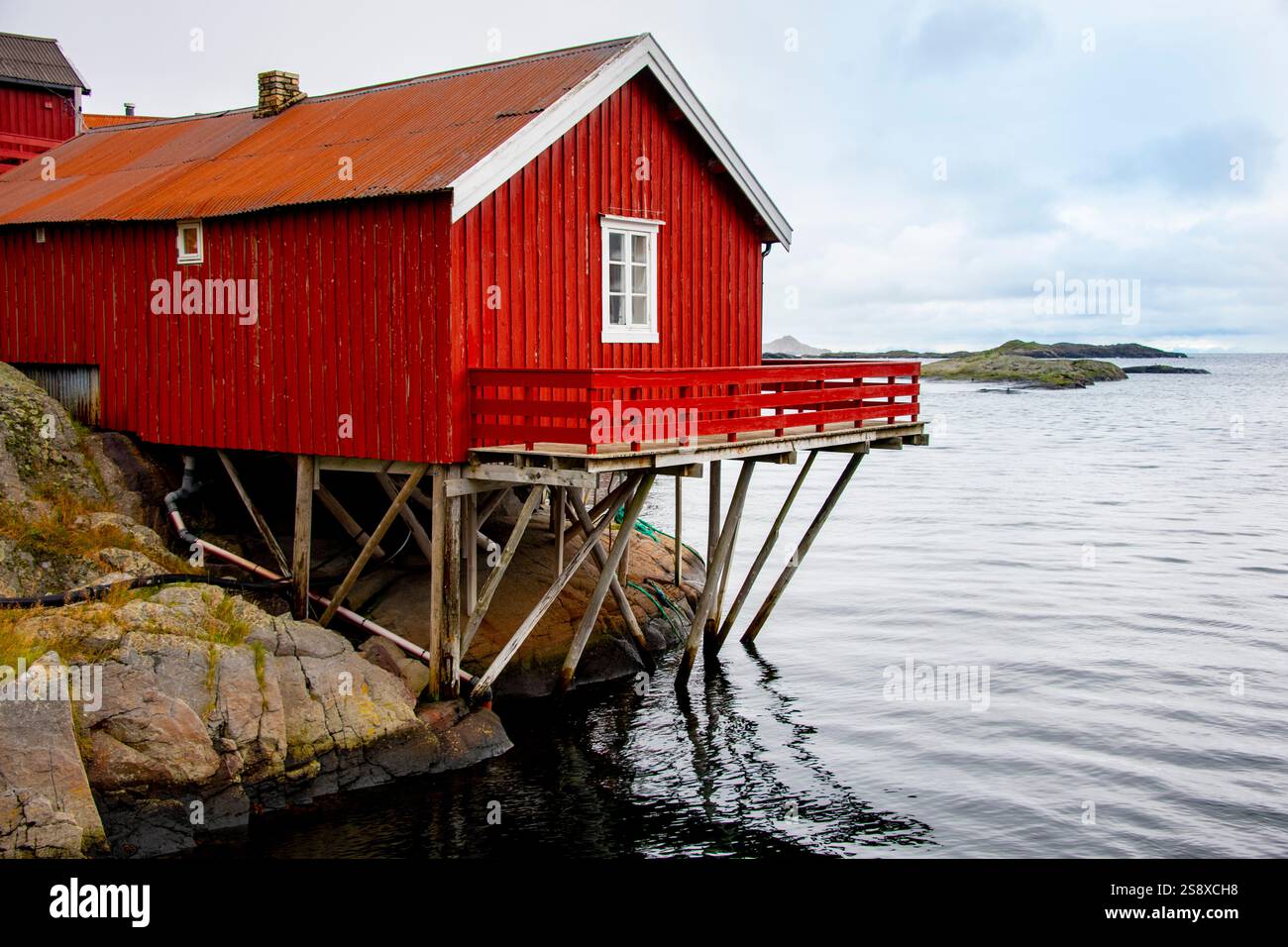 Traditional Rorbu House in Town of Å - Lofoten - Norway Stock Photo - Alamy