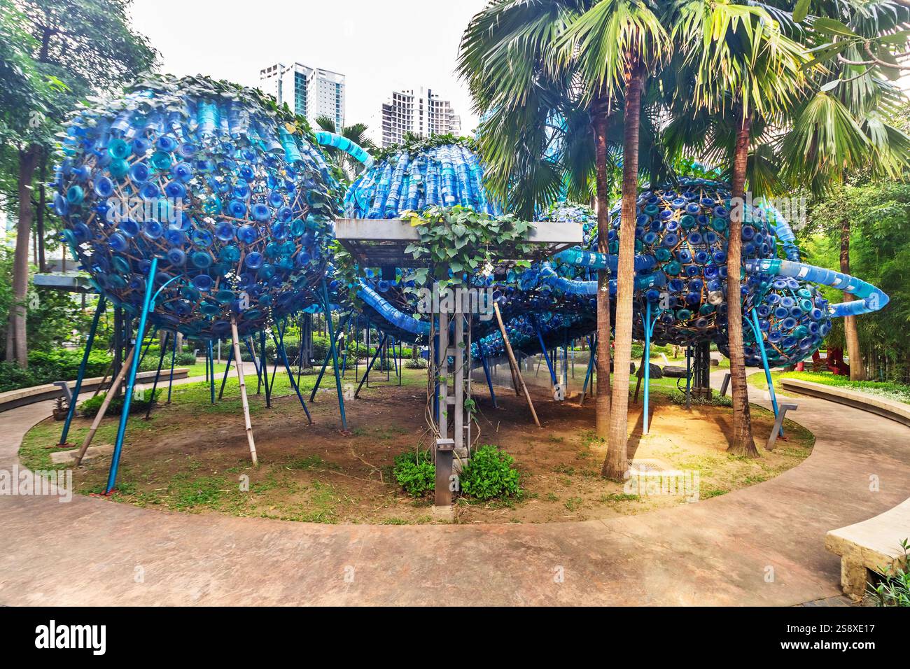 Mebuyan's Cradle is unique installation art by Filipino artist Leeroy ...