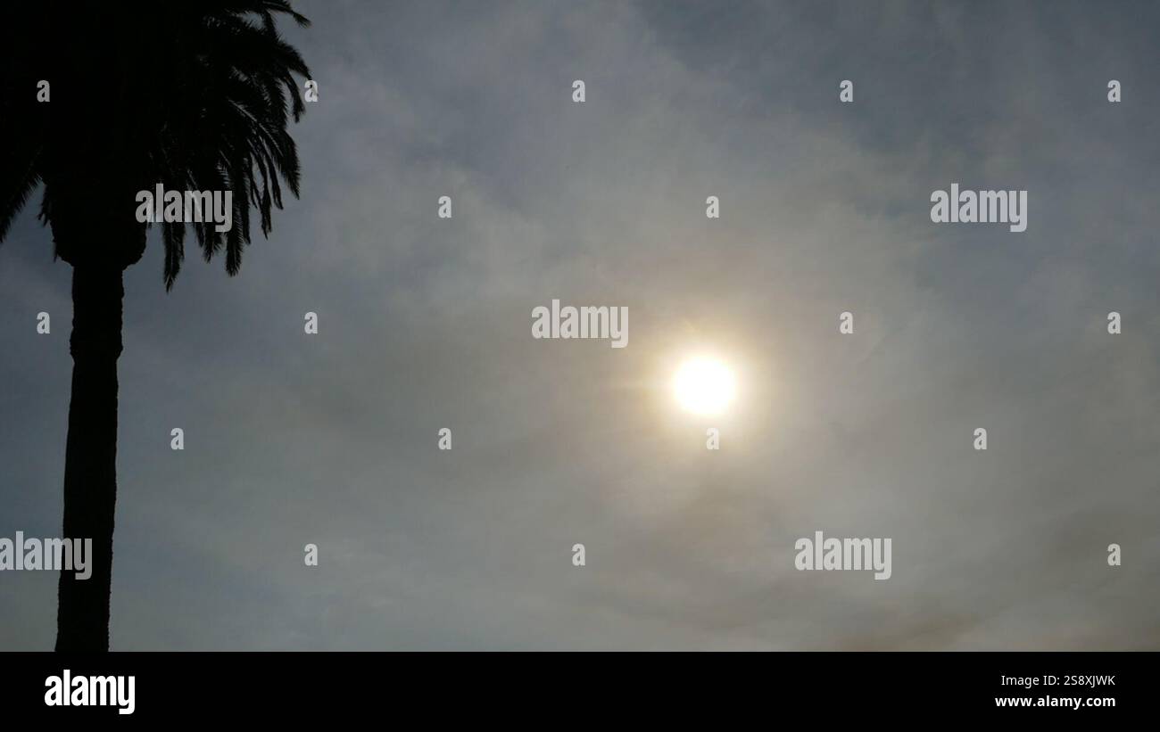 Los Angeles, California USA 22nd January 2025 Smokey Skies with Sun ...