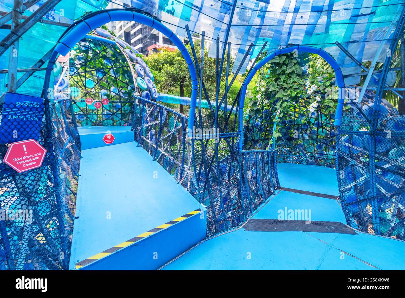 Mebuyan's Cradle is unique installation art by Filipino artist Leeroy ...