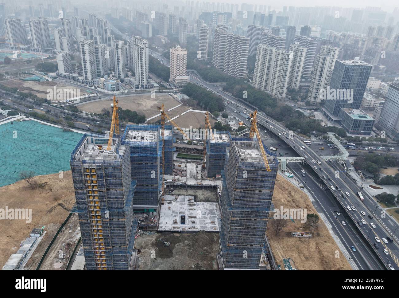 HANGZHOU, CHINA - JANUARY 24, 2025 - An aerial view of a new commercial ...