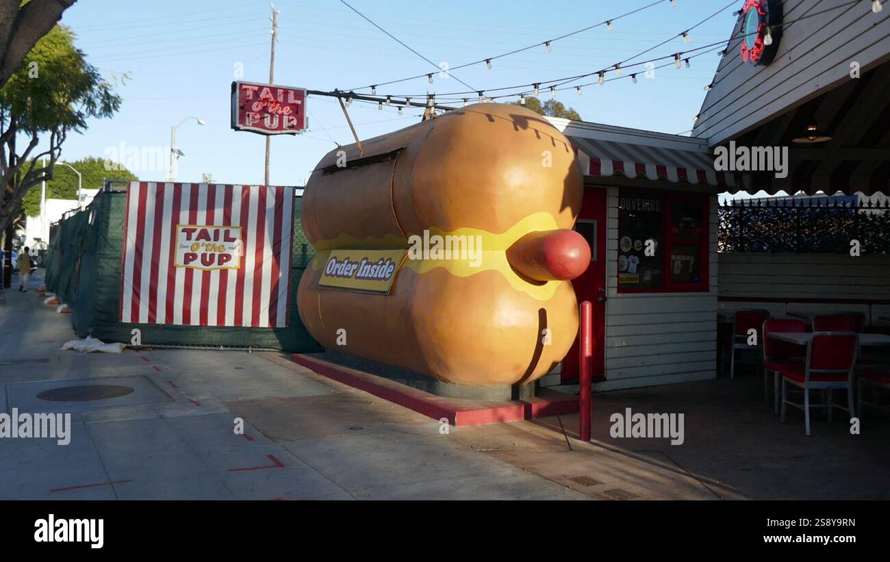 Los Angeles, California, USA 23rd January 2025 Tail OÕ the Pup Hot Dog ...
