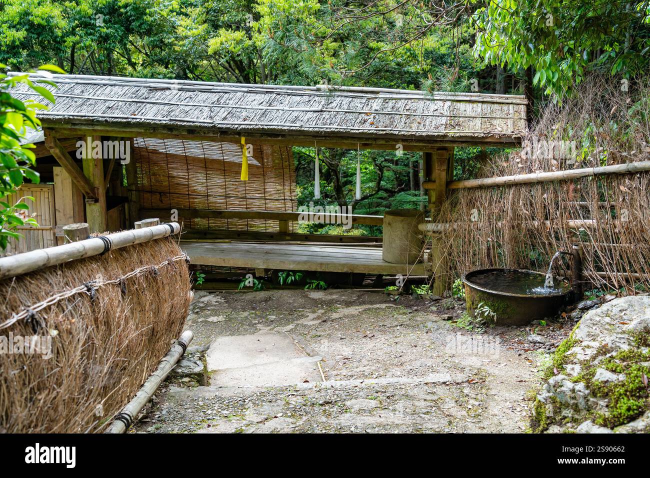 Traditional zen buddhist Daihikaku Senkoji Temple in Arashiyama ...