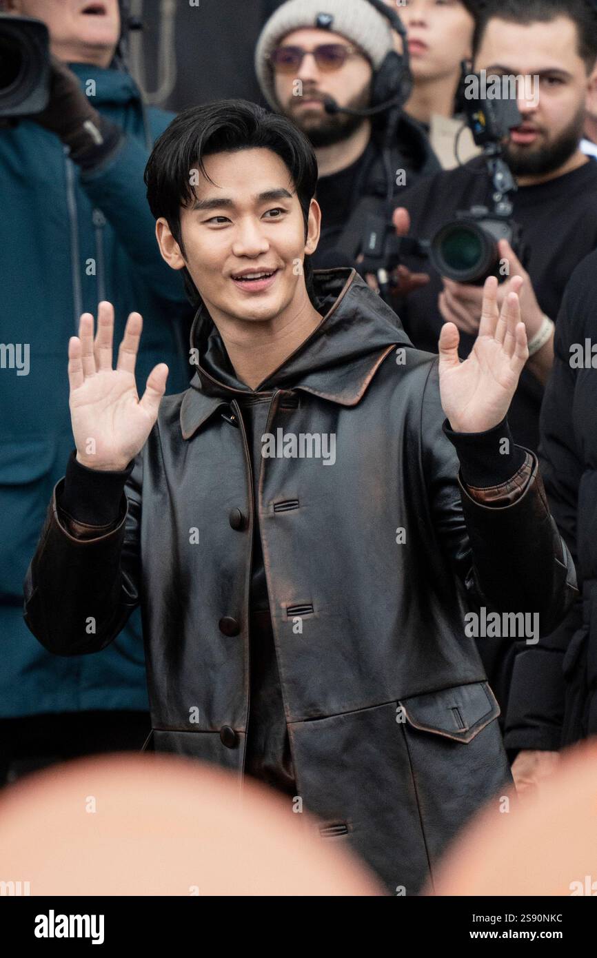 korean actor Kim Soo-Hyun at Milan Fashion Week for the Prada men's ...