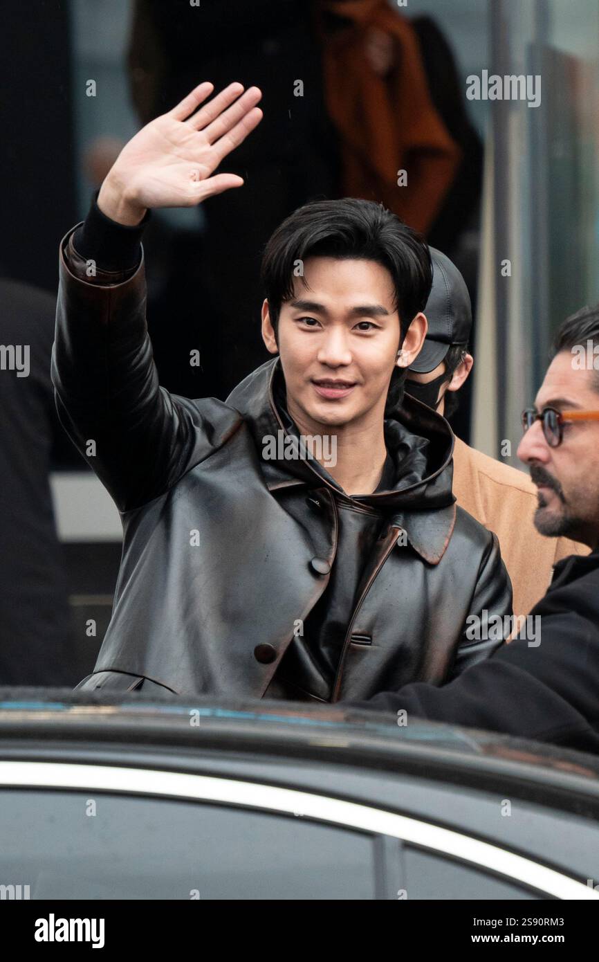 korean actor Kim Soo-Hyun at Milan Fashion Week for the Prada men's ...