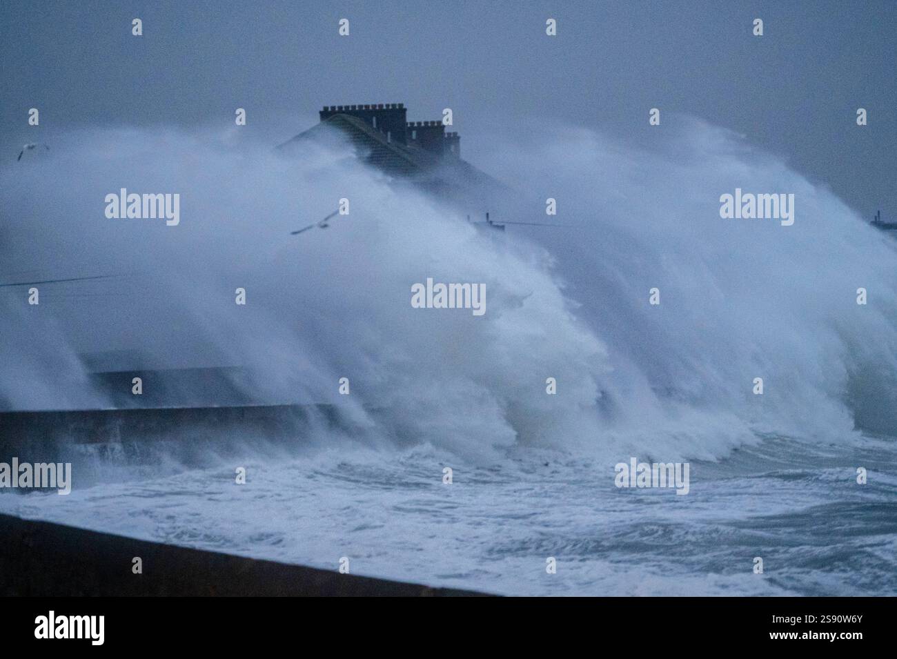 Saltcoats, Scotland, 01.24.2025 High waves are seen at Saltcoast's ...